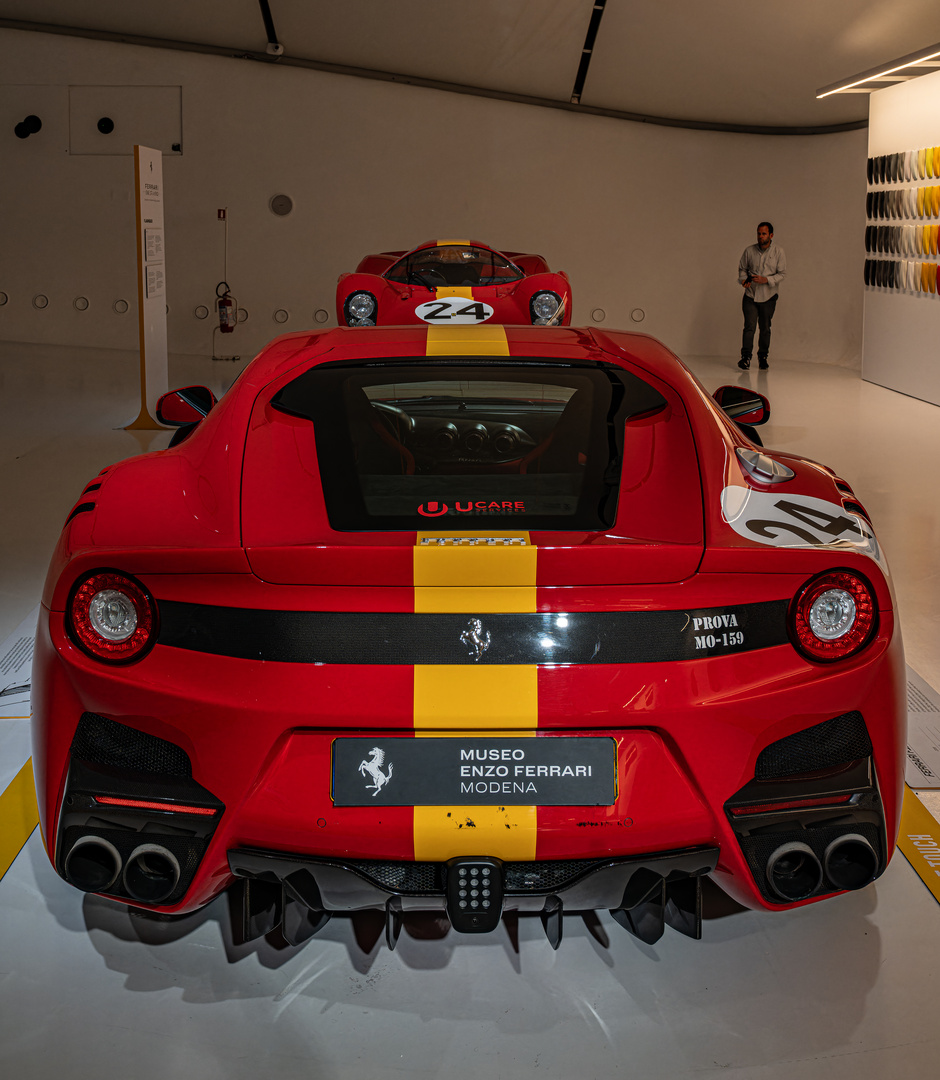 Heck und Bug......... Foto & Bild | dokumentation, italien, ferrari ...