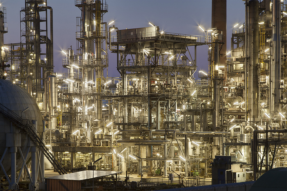 Heide in Schleswig-Holstein bei Nacht - Raffinerie Hemmingstedt Foto ...