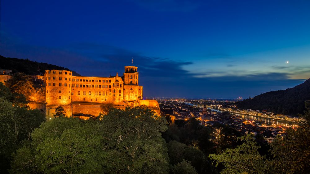 Heidelberger Schloss zur blauen Stunde Foto & Bild | world, nacht, historisch Bilder auf ...