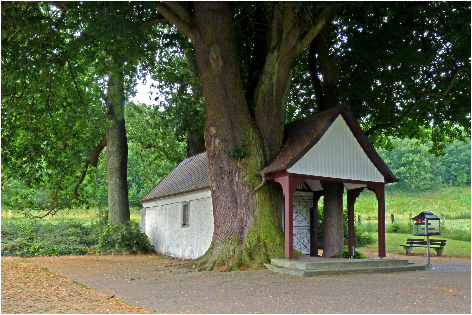 Heilbornkapelle in Dernbach / Westerwald Foto & Bild | architektur ...