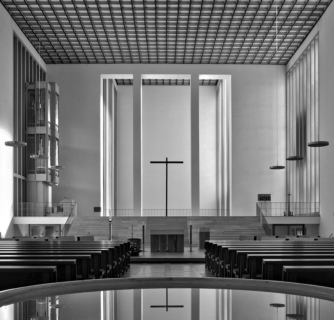 Heilig- Kreuz-Kirche in Dülmen s/w Foto & Bild | architektur, sakralbauten, innenansichten ...