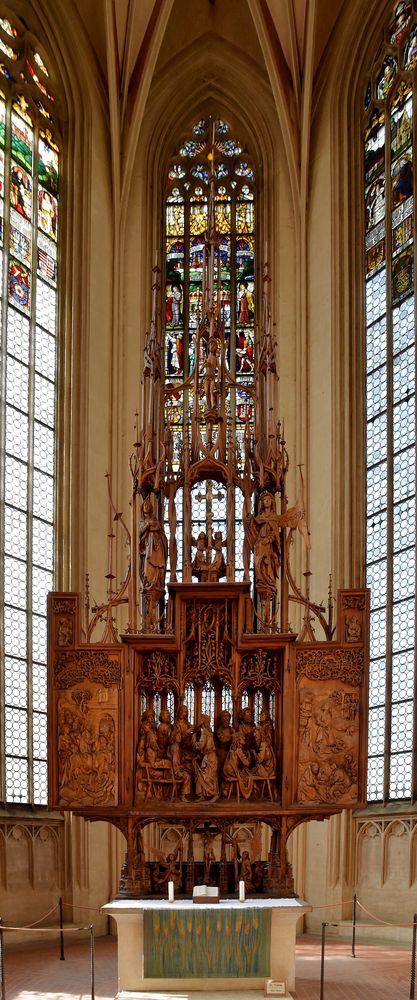 Heiligblut-Retabel Gesamtansicht Foto & Bild | kirche, altar, sakralbauten Bilder auf fotocommunity