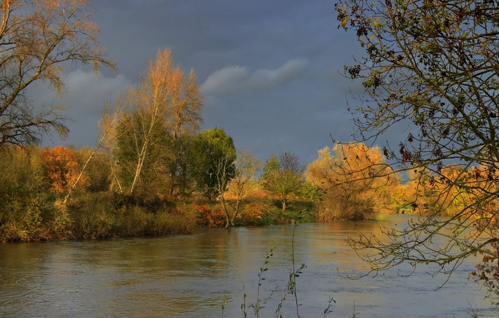Herbst am Fluss Foto & Bild | landschaft, jahreszeiten, herbst Bilder auf fotocommunity