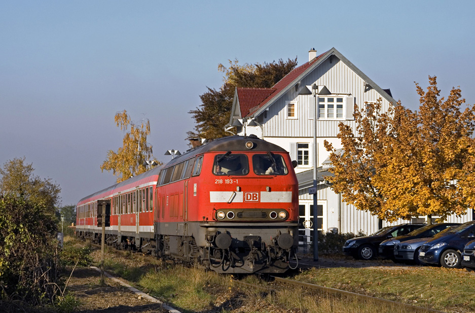 Herbst an der Teckbahn Foto & Bild | züge, personenzüge, eisenbahn ...