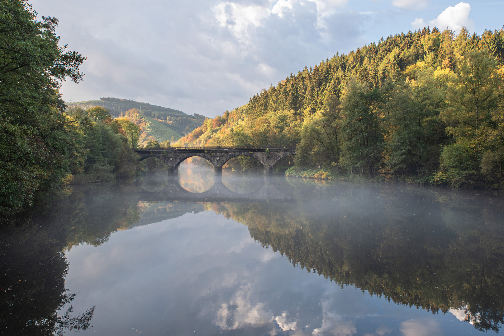 Herbstliche Lenne Foto & Bild | landschaft, bach, fluss & see, flüsse ...