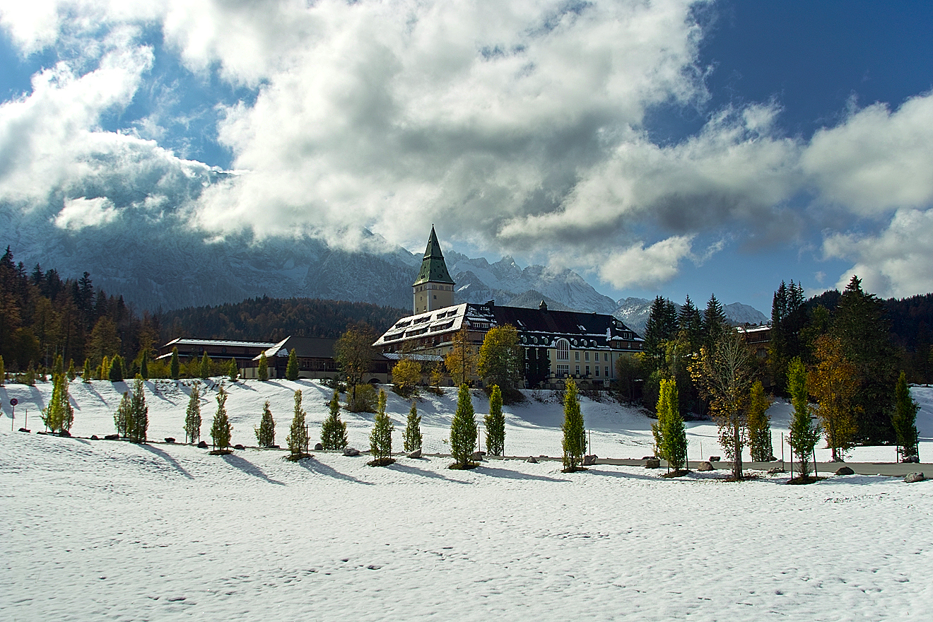 Herbstwinter in Elmau Foto & Bild | architektur, schlösser & burgen ...