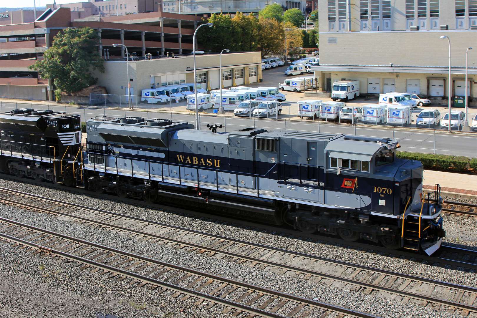 Heritage Norfolk & Southern NS#1070 Wabash, Altoona Station, PA,USA ...