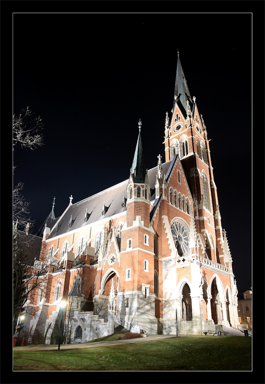 Herz - Jesu - Kirche - Graz Foto & Bild | architektur, architektur bei nacht, bauwerke Bilder ...