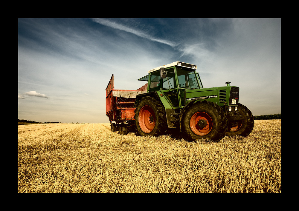 Heuernte Traktor Foto & Bild | landschaft, Äcker, felder & wiesen, natur Bilder auf fotocommunity