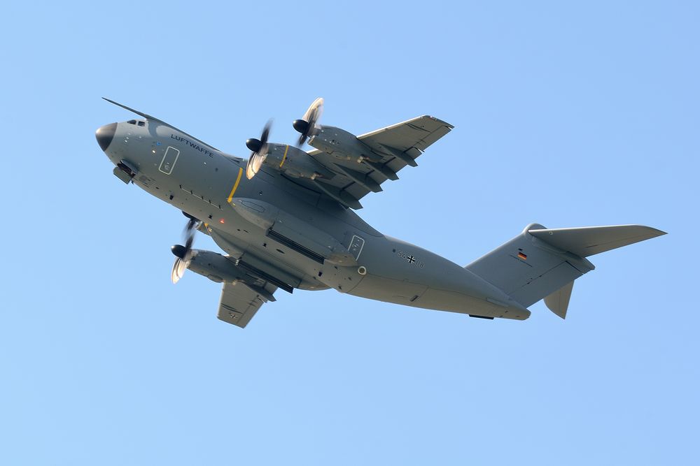 heute in MUC Foto & Bild | luftfahrt, cargomaschinen, verkehr ...