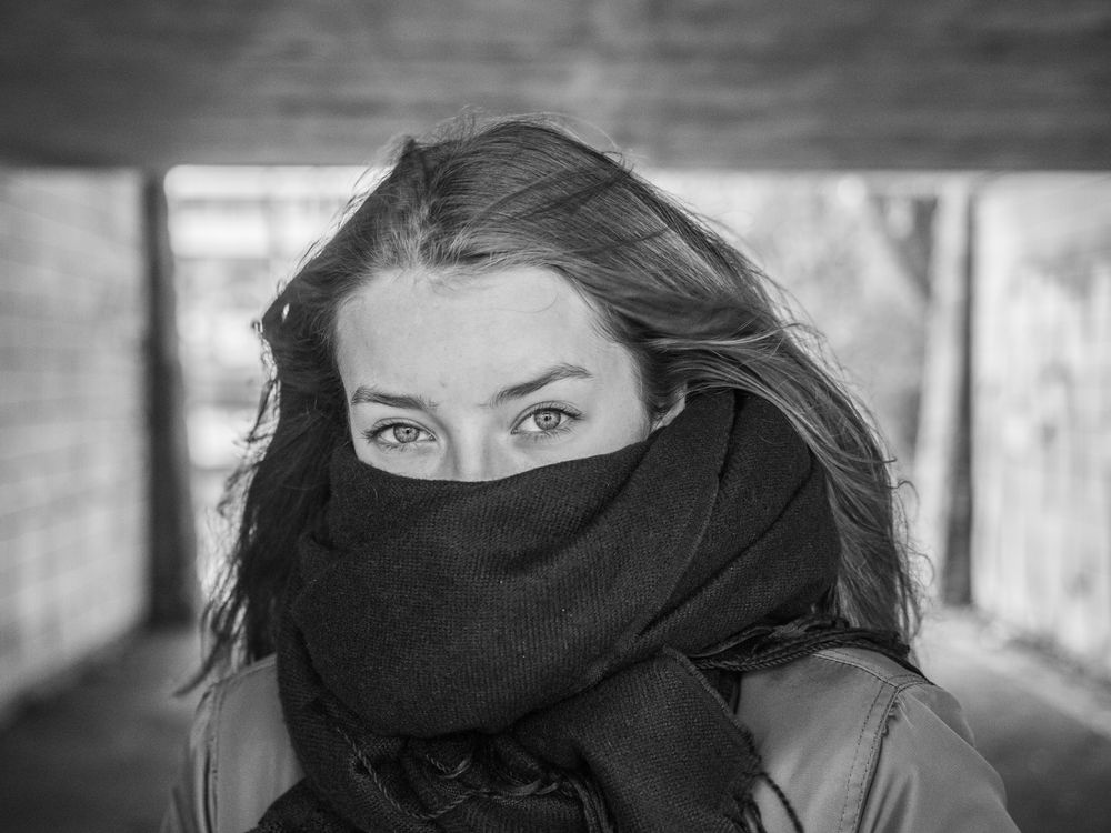 hiding Foto & Bild | fashion, dokumentation, urban Bilder auf fotocommunity