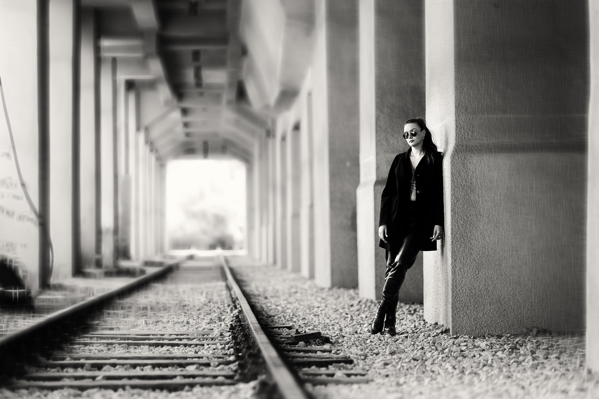 hier hält kein Zug mehr Foto & Bild | outdoor, fashion, menschen Bilder ...