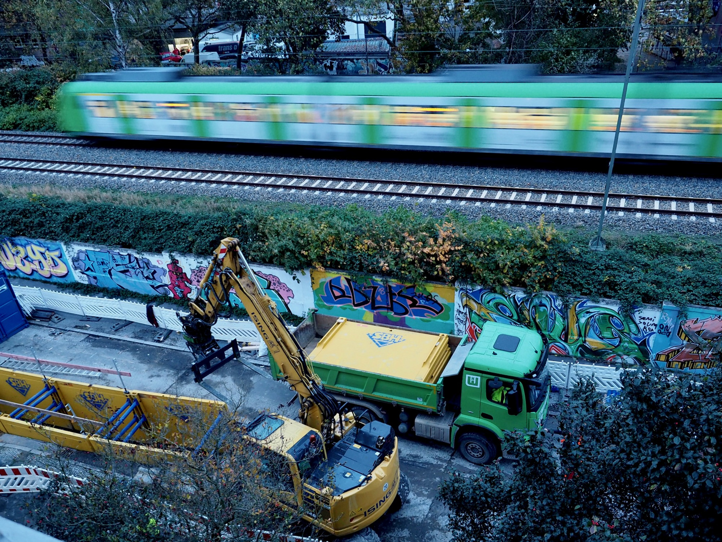 Hier ist viel los... Foto & Bild | bagger, reportage, baustelle Bilder ...