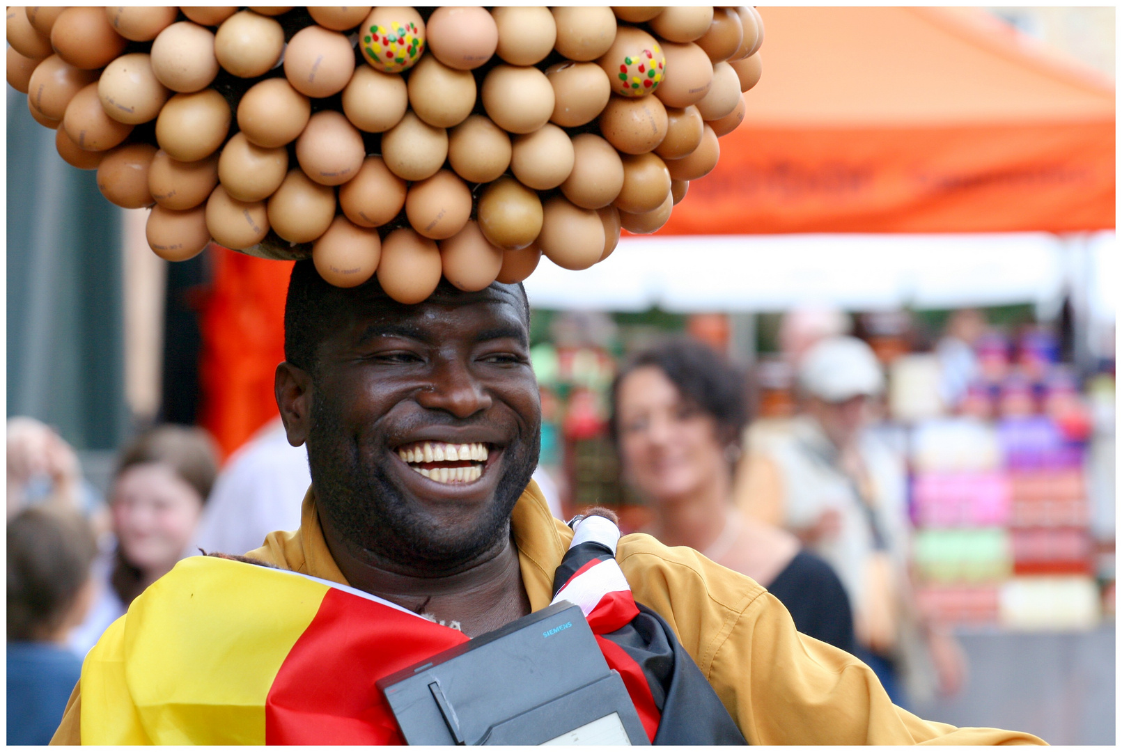 Hier kommt der Eiermann.. Foto & Bild | kunstfotografie & kultur ...