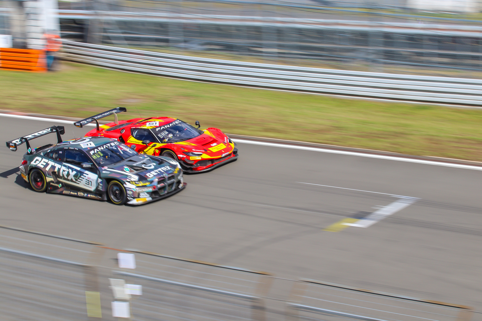 Highspeed overtake 2 Foto & Bild | sport, motorsport, rundstrecke ...