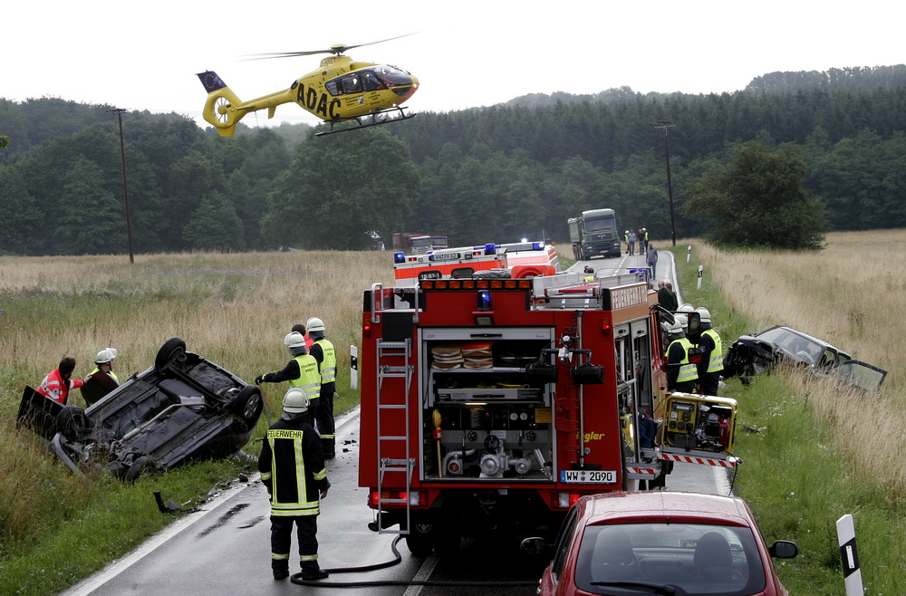 Hilfe von oben... Foto & Bild | reportage dokumentation ...