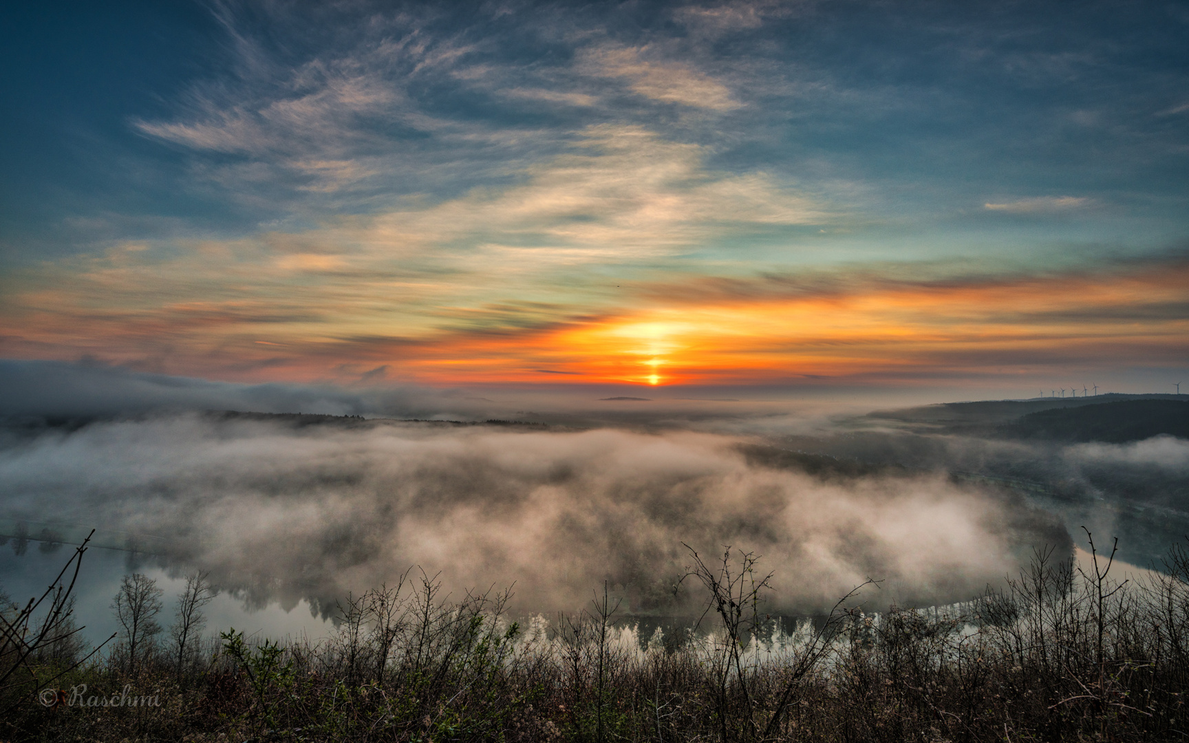 HIMMELREICH im NEBEL Foto & Bild | sonnenaufgang, frühling, natur ...