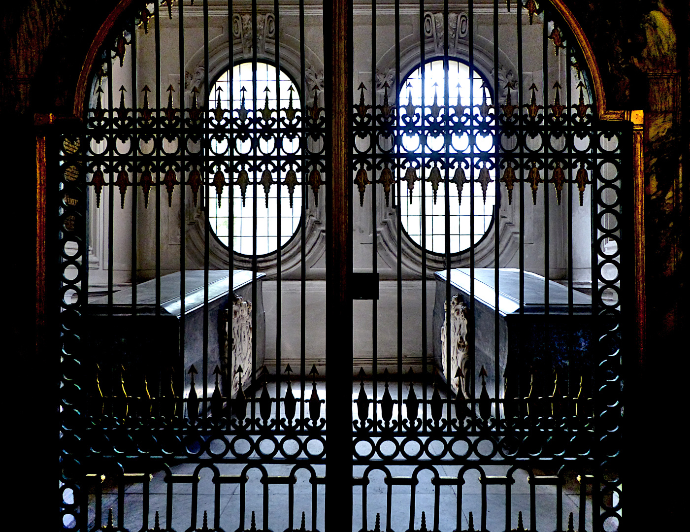 Hinter Gittern Foto & Bild | architektur, deutschland, europe Bilder auf fotocommunity