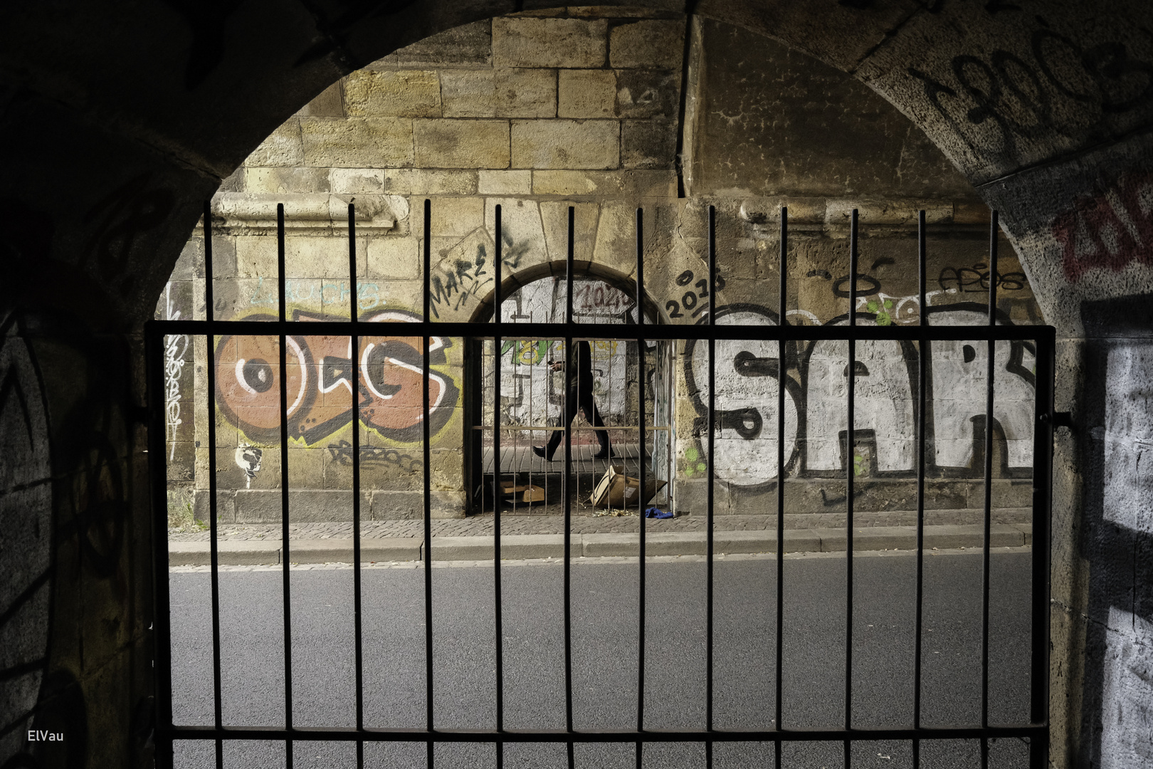 Hinter Gittern Foto & Bild | erwachsene menschen, deutschland, europe ...