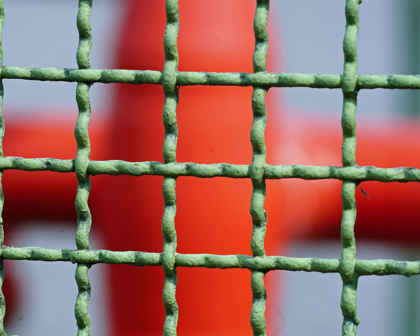 Hinter Gittern Foto & Bild | architektur, experimente, konzept ...