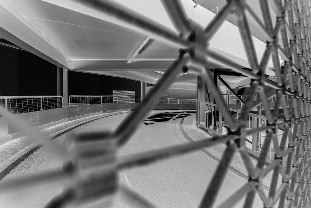 hinter Gittern Foto & Bild | architektur, stadtlandschaft, profanbauten ...