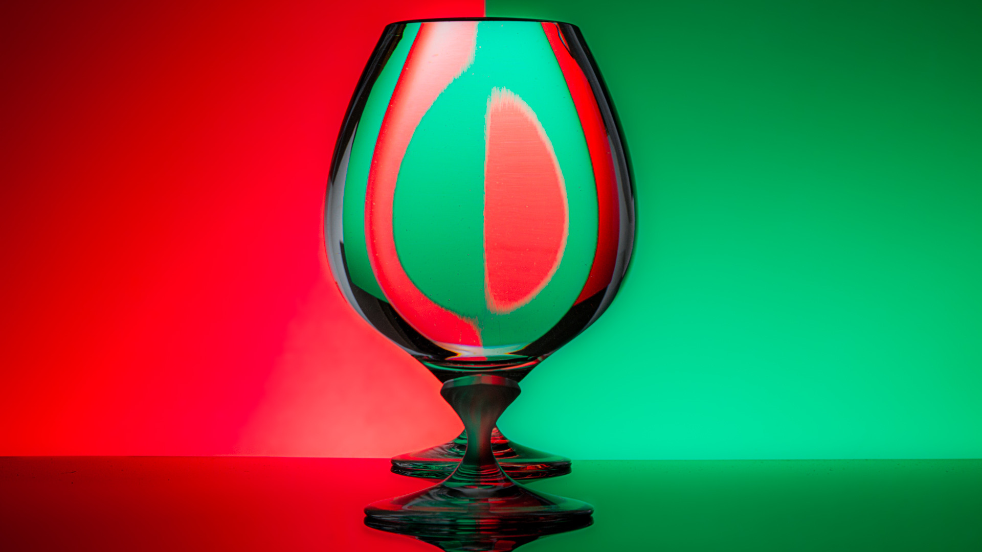 Hintereinander Foto & Bild | abstraktes, objekte, rot Bilder auf ...