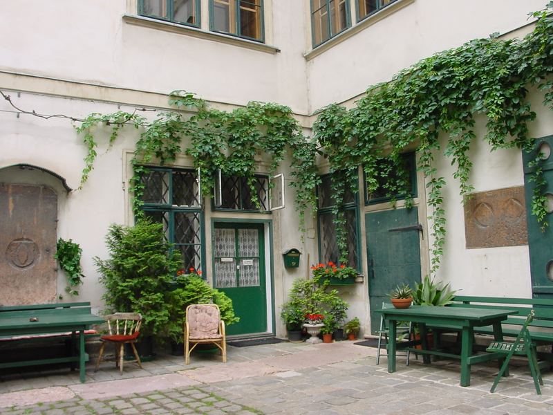 Hinterhof in der Wiener Innenstadt Foto & Bild | europe, Österreich ...