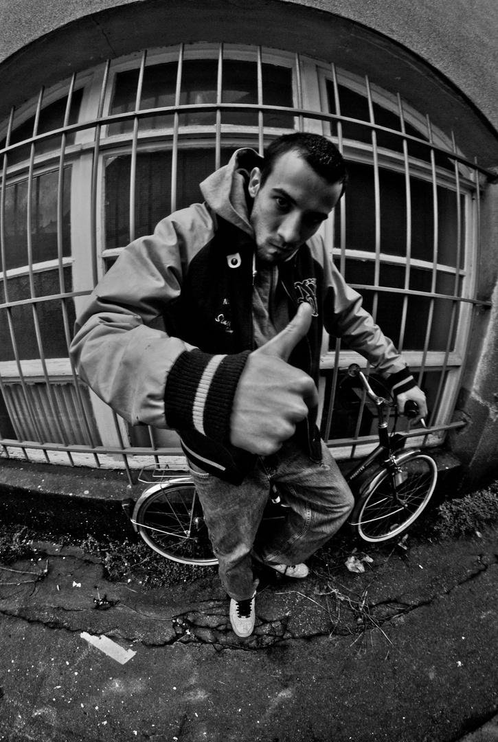 Hip/Hop Guy . photo et image | personnes, images en noir et blanc sepia ...