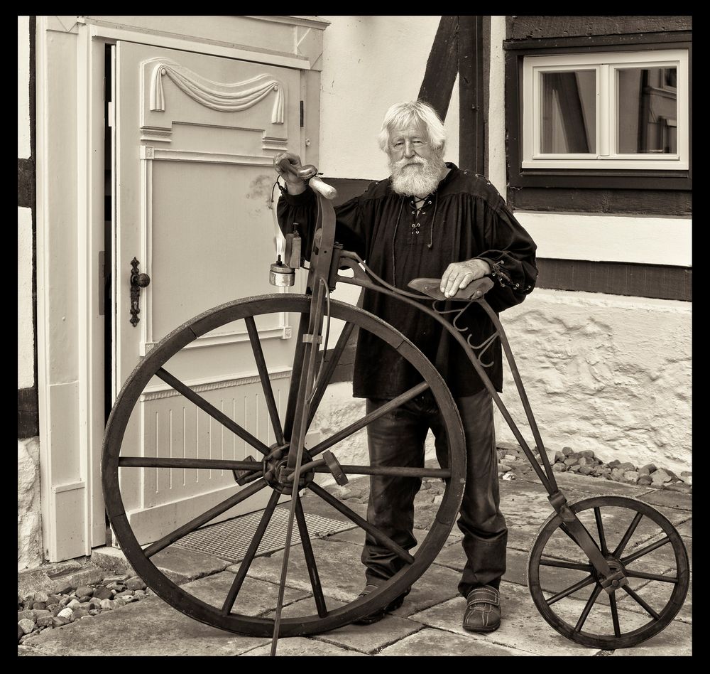 historisches Fahrrad Foto & Bild | streetfotografie mit menschen, street: spontane portraits ...