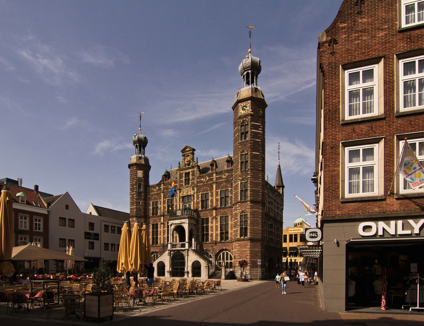 Historisches Rathaus Foto & Bild | architektur, europe, benelux Bilder ...