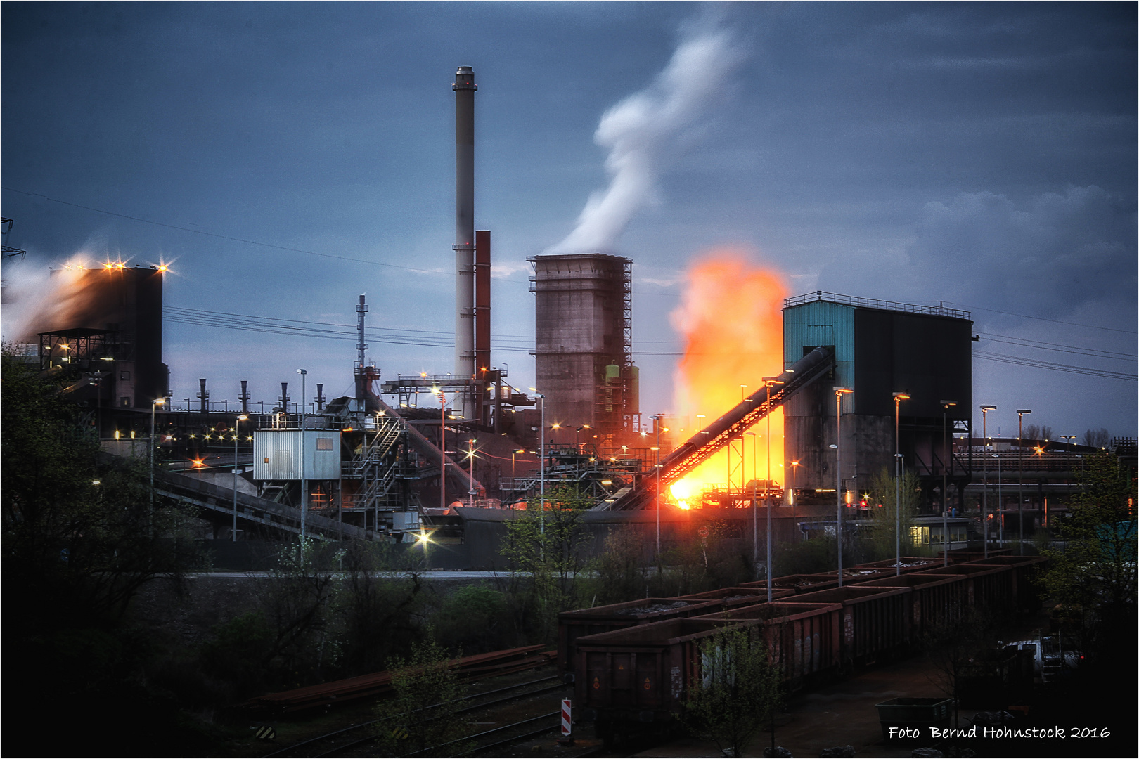 HKM.... Duisburg Foto & Bild | industrie und technik, industrie nachts ...