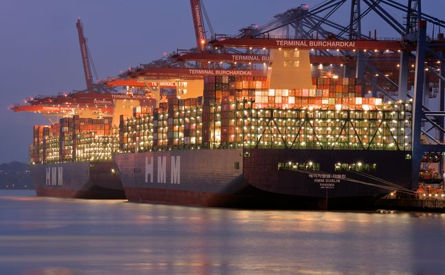 Containerschiffe Bilder & Fotos