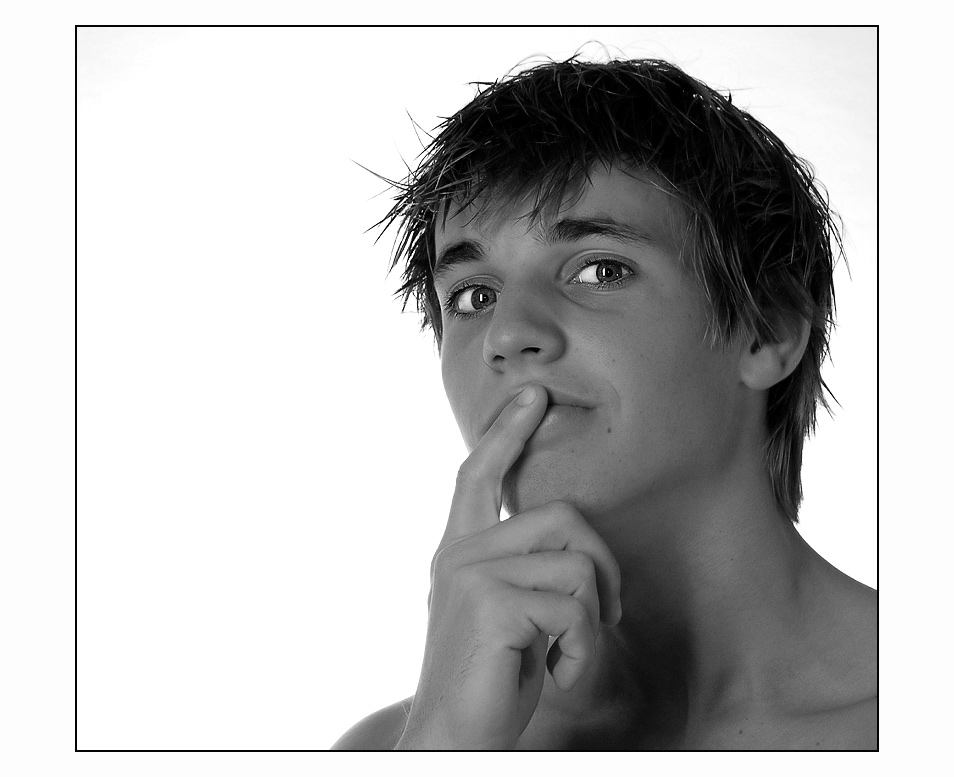 hmmm..... ;) Foto & Bild | portrait, menschen Bilder auf fotocommunity