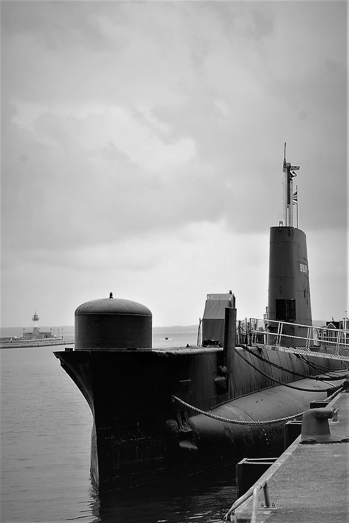 HMS Otus - Zeitzeuge von kriegerischen Einsätzen Foto & Bild ...