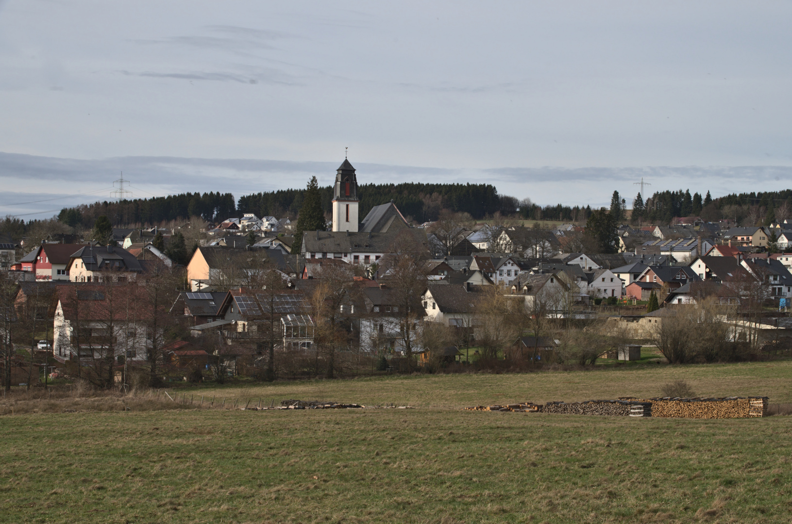 Hochwald-Dorf Gusenburg Foto & Bild | deutschland, europe, rheinland ...