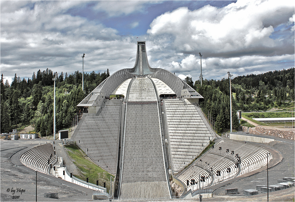 Holmenkollen in Oslo Foto & Bild | europe, scandinavia, norway Bilder ...