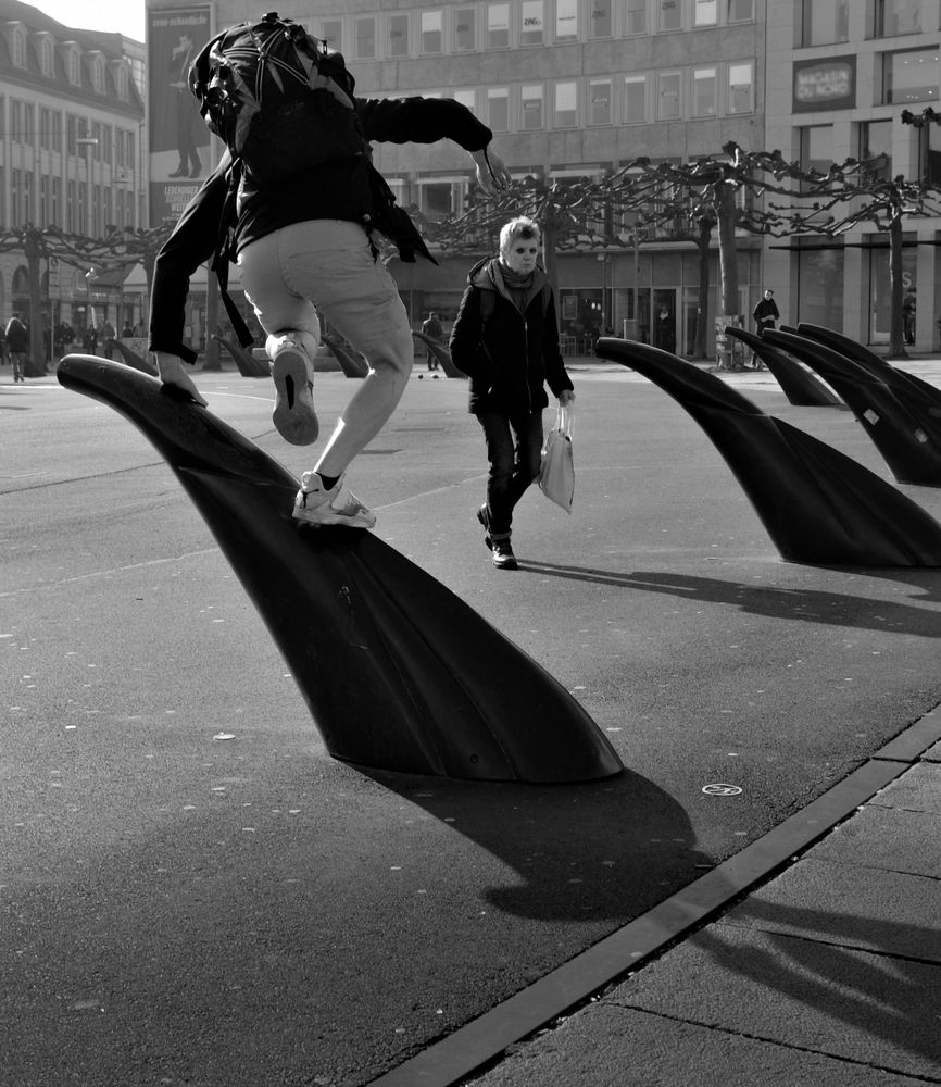 Hoppla ! Foto & Bild | erwachsene menschen, streetfotografie mit menschen, projekte Bilder auf ...