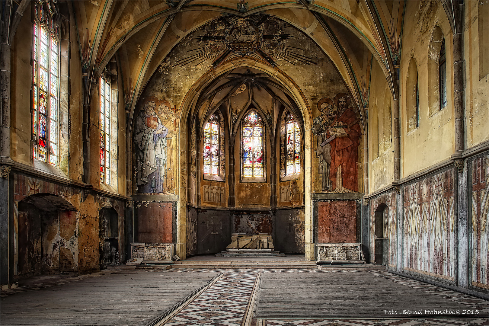 Hostert ..Kirche Kent -School .... Foto & Bild | architektur, lost ...