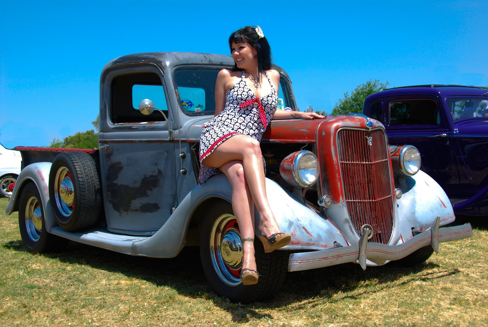 Hot Rod PinUp in Amerika Foto & Bild | szene, rock 'n roll, us-cars ...