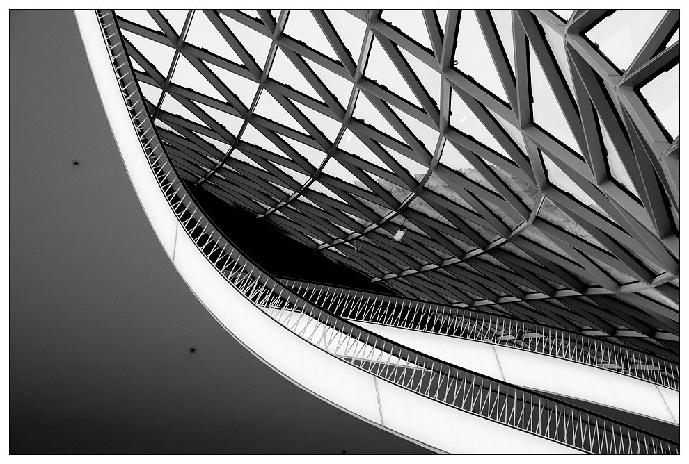 Hyperbel der Moderne Foto & Bild | architektur, architektonische ...