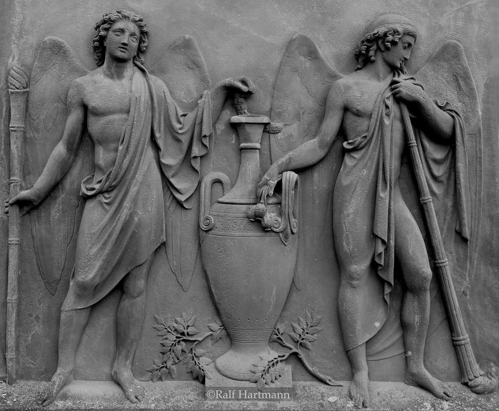 Hypnos & Thanatos Foto & Bild | architektur, friedhöfe, engel und co ...