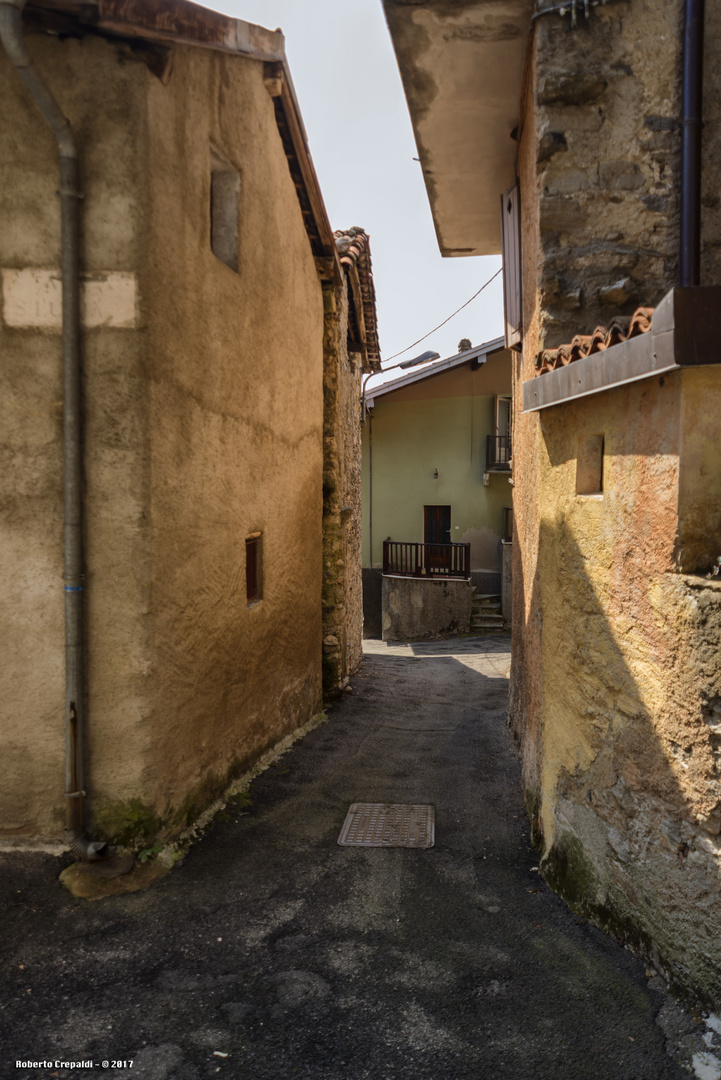 I vicoli di Vararo Foto % Immagini| architetture, vicoli e borgate ... I vicoli di Vararo Foto % Immagini| architetture, vicoli e borgate ...