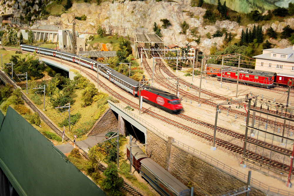 Ic bei der Einfahrt im Bahnhof Brig Moba Efl Lichtenfels Foto & Bild ...