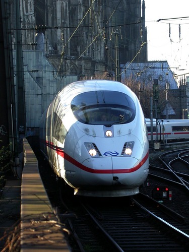 ICE 3 der NS verlässt Köln Hbf Foto & Bild | bus & nahverkehr, verkehr ...
