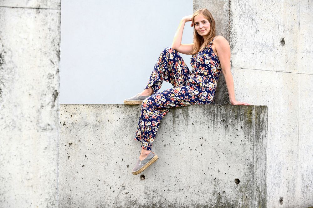 Ich kann warten Foto & Bild | portrait, streetfotografie mit menschen, portrait frauen Bilder ...