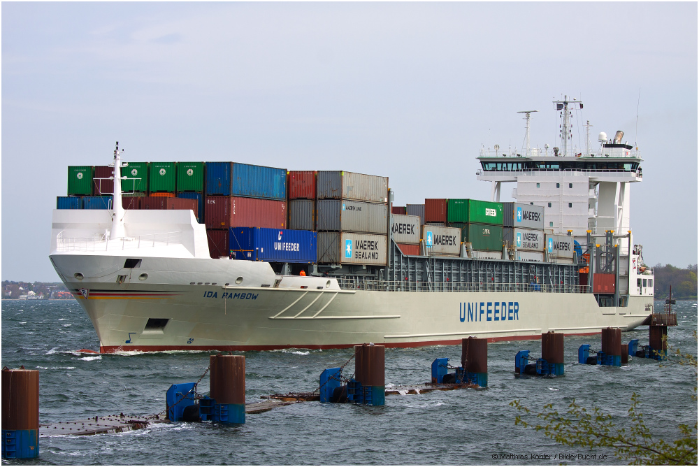 IDA RAMBOW ... in der Schleuseneinfahrt Foto & Bild | schiffe und ...