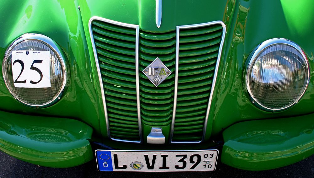 IFA F9 Polizeieinsatzwagen (DDR) Foto & Bild | autos & zweiräder ...