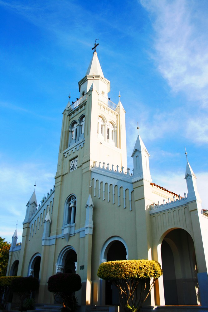 Iglesia de Aregua II. Imagen & Foto | south america, paraguay, world ...