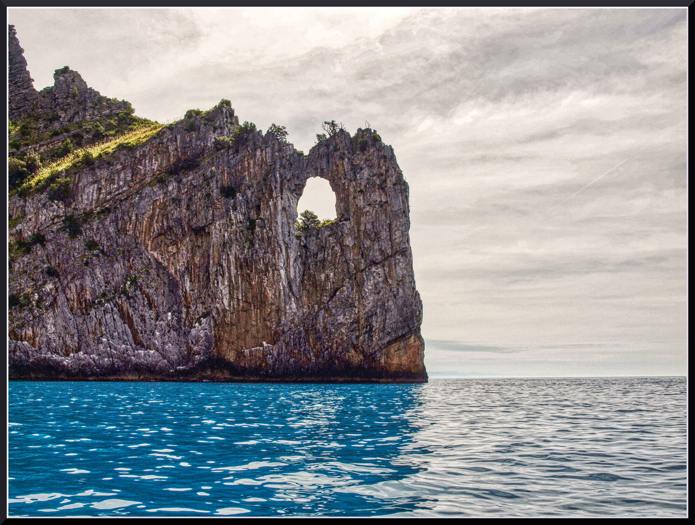 Il "buco" nella roccia Foto % Immagini| paesaggi, mare, natura Foto su fotocommunity