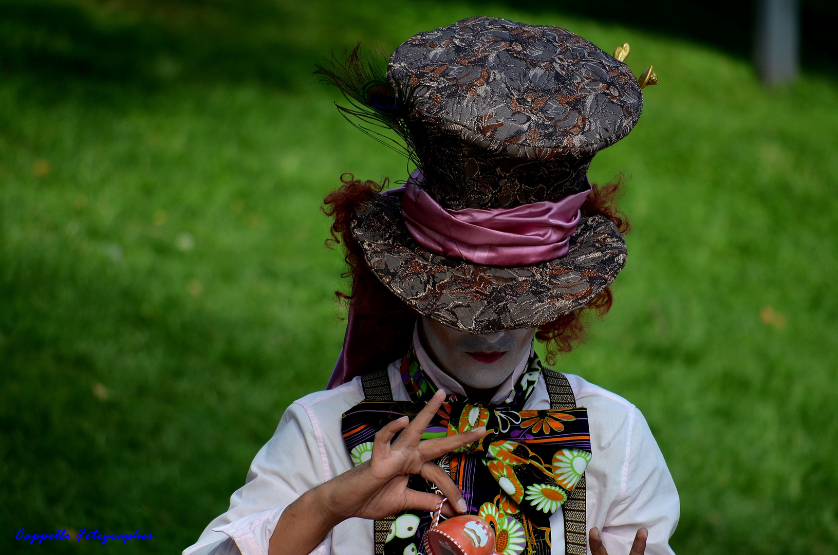Il cappellaio matto. Foto % Immagini| close up-primo piano, persone ...